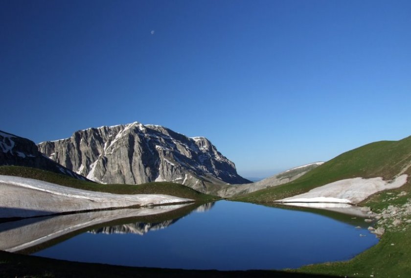 Ο θρύλος για τις Δρακόλιμνες | 520 Greeks